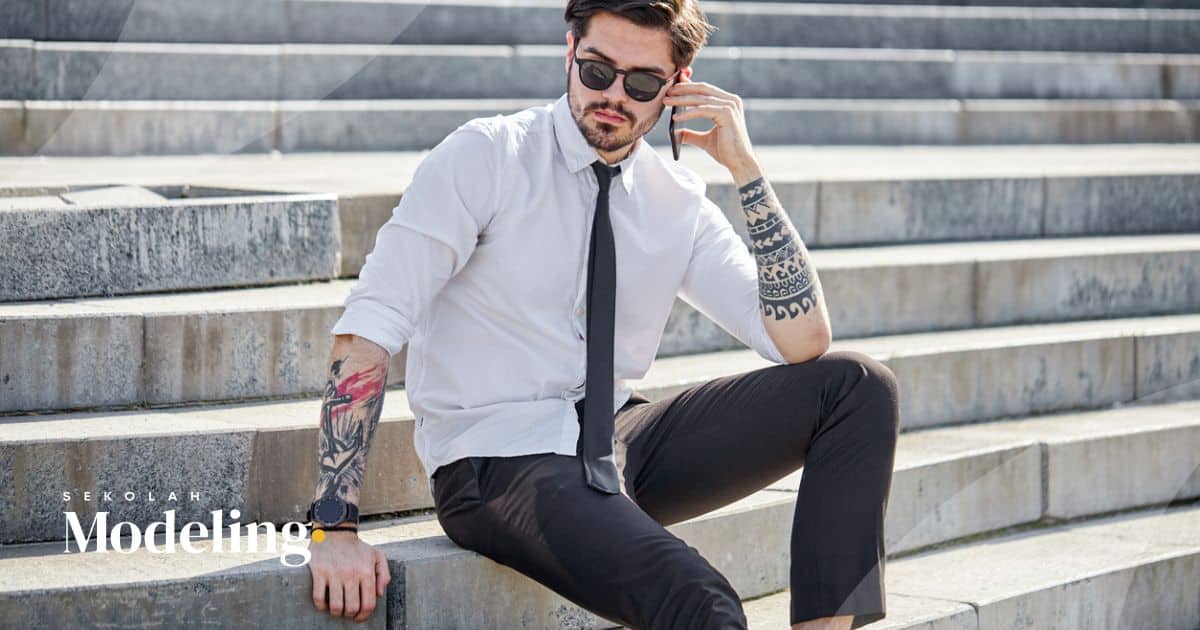10 Ide Gaya Pose Model Pria Dijamin Bikin Kamu Makin Keren - Sekolah ...