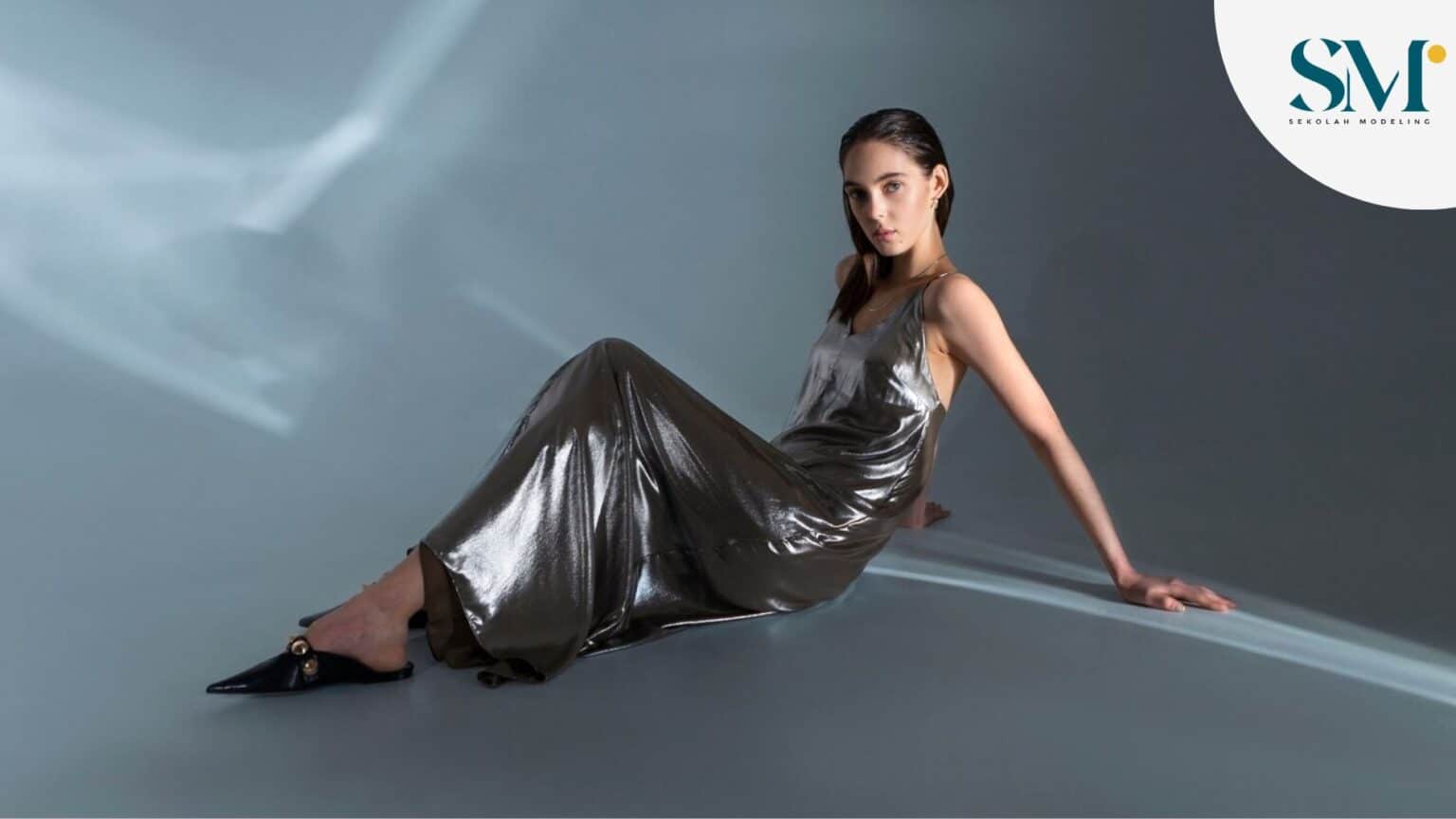 Pose Foto Model Profesional: Panduan Lengkap untuk Pemula - Sekolah ...